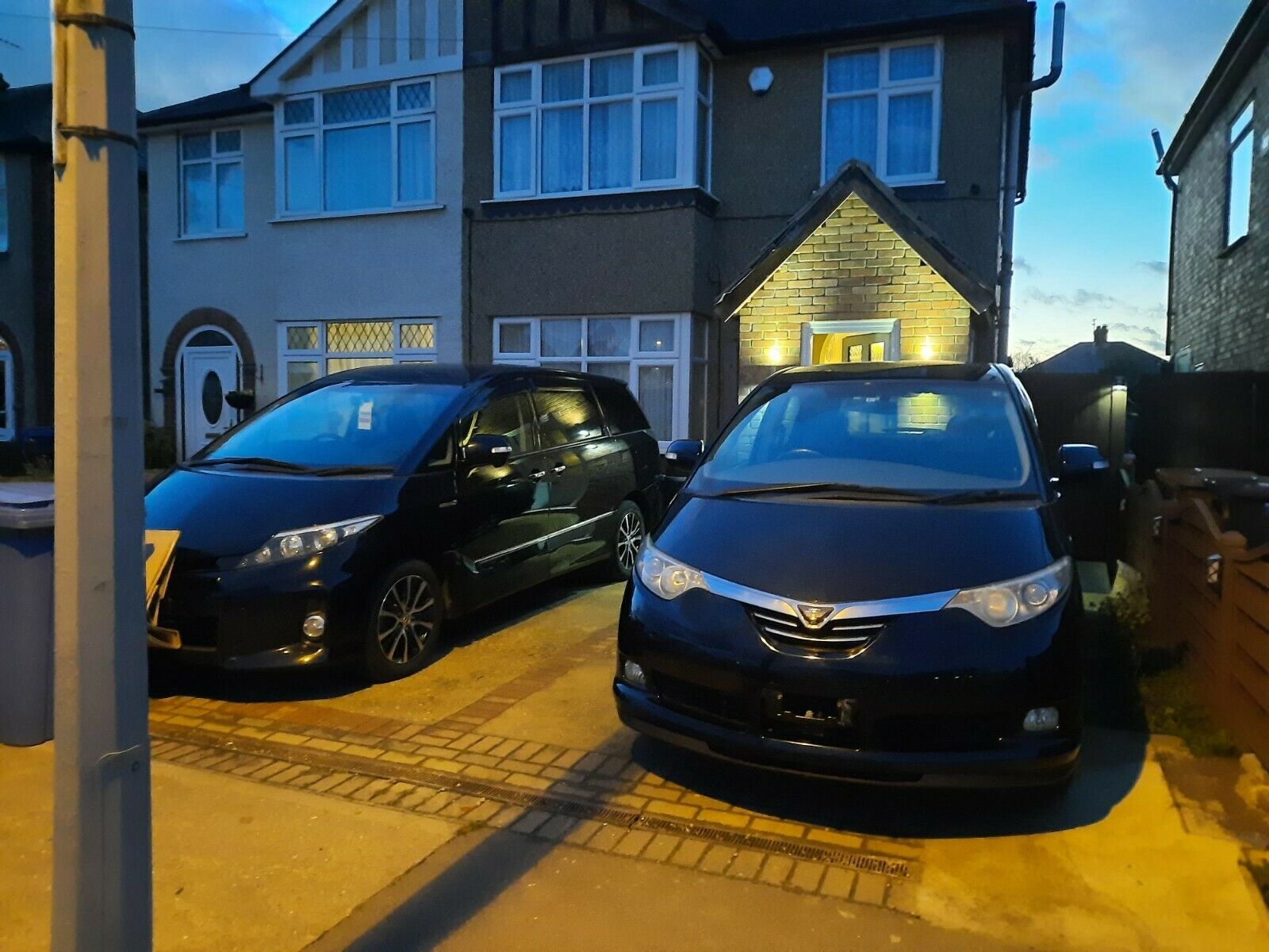 8 Seater Toyota Estima 2.4 Hybrid auto rev cam sat nav tv dvd For Sale ...