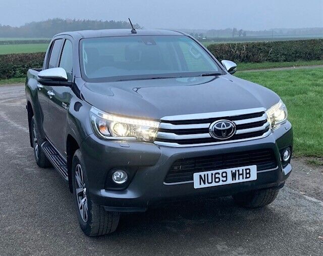 20 69 TOYOTA HILUX 2.4D4d INV DOUBLECAB PICKUP, GREY , 61k, TOWBAR ...