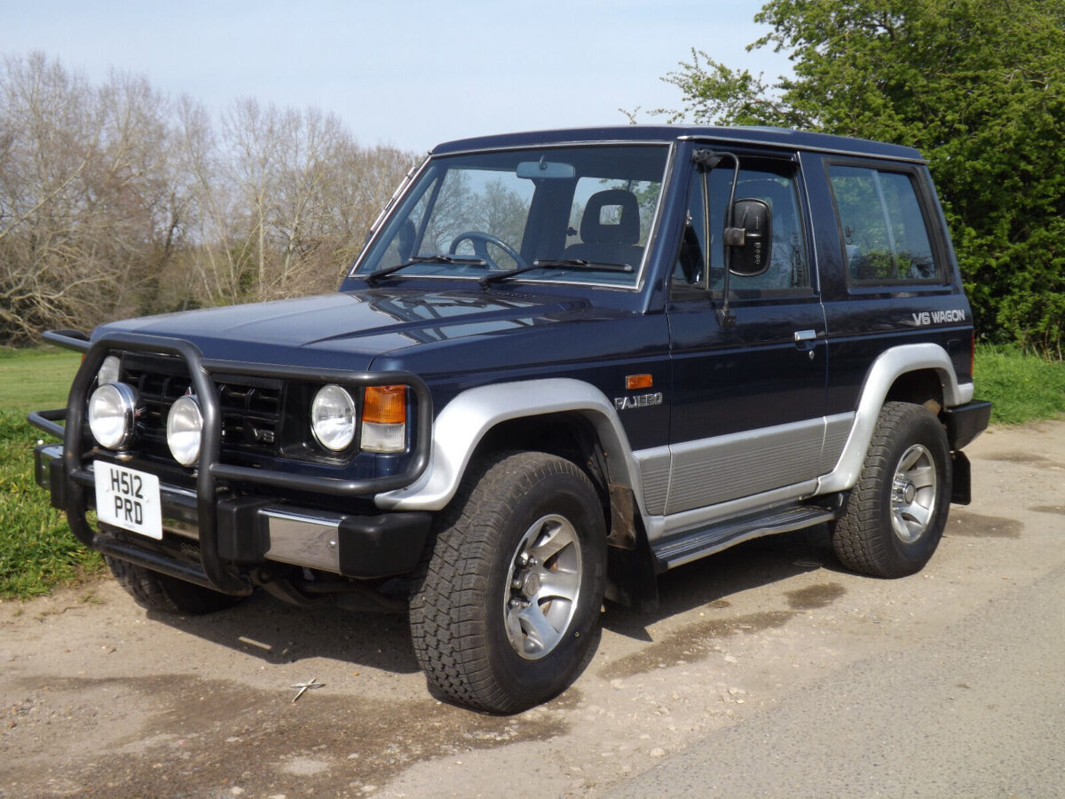 Mitsubishi Pajero MK1 1990 3.0 Petrol Manual 4WD Wide Body For Sale ...