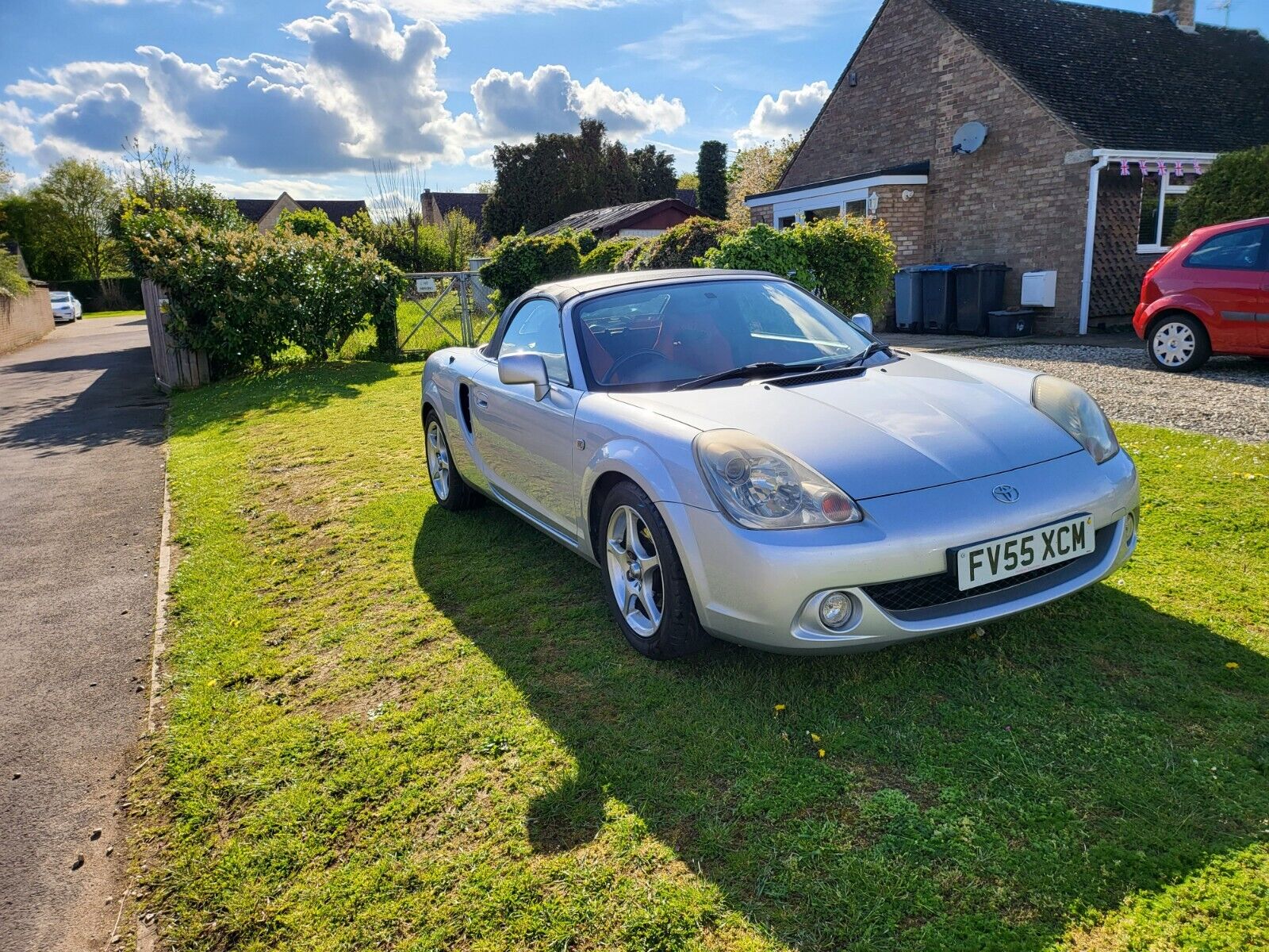 Toyota mr2 mk3 roadster 1.8vvti For Sale (2006) for £2800.0