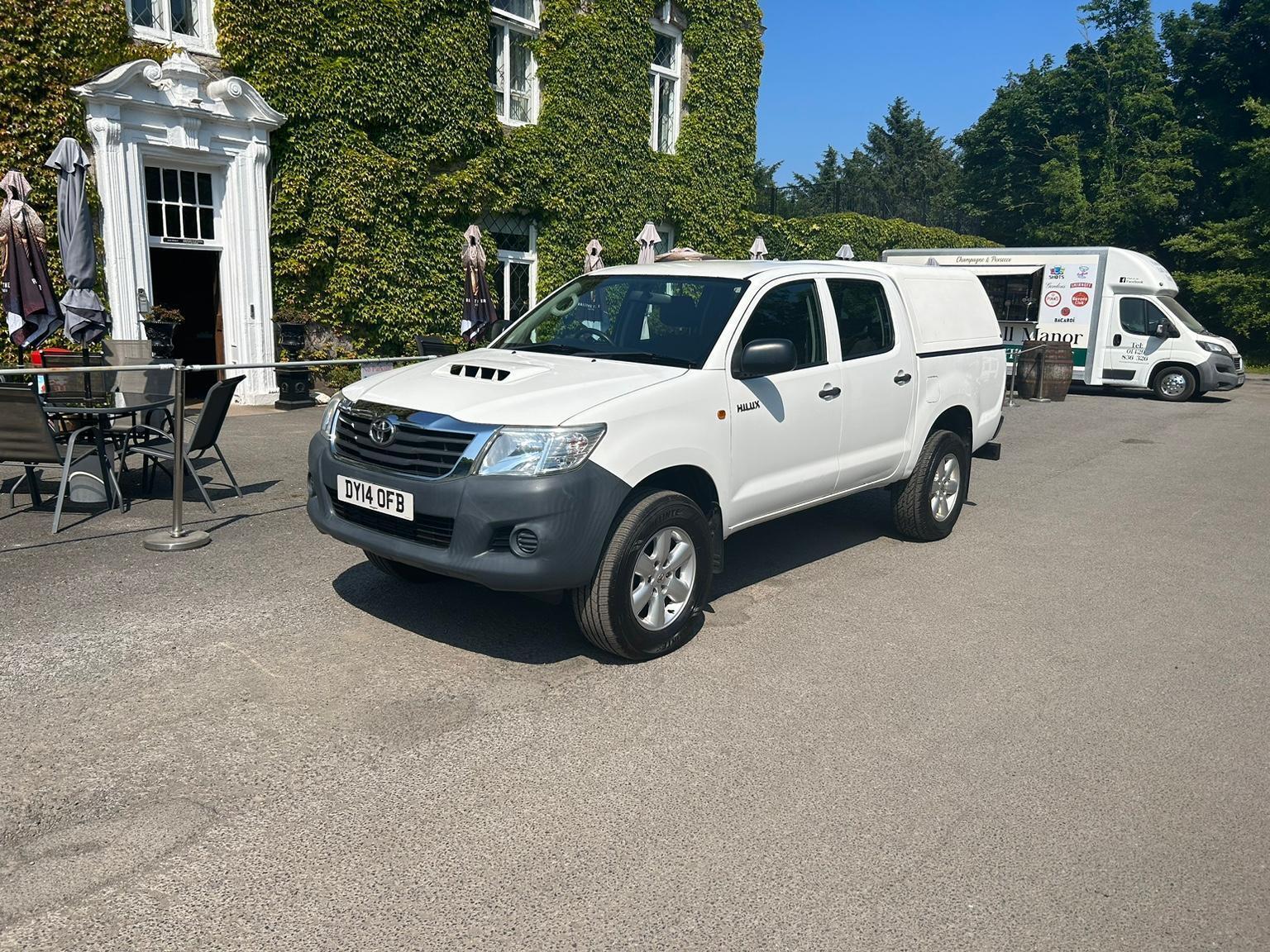 2014 Toyota Hi-lux 2.5 D-4D Active Pickup Extra Cab 2dr Diesel Manual ...