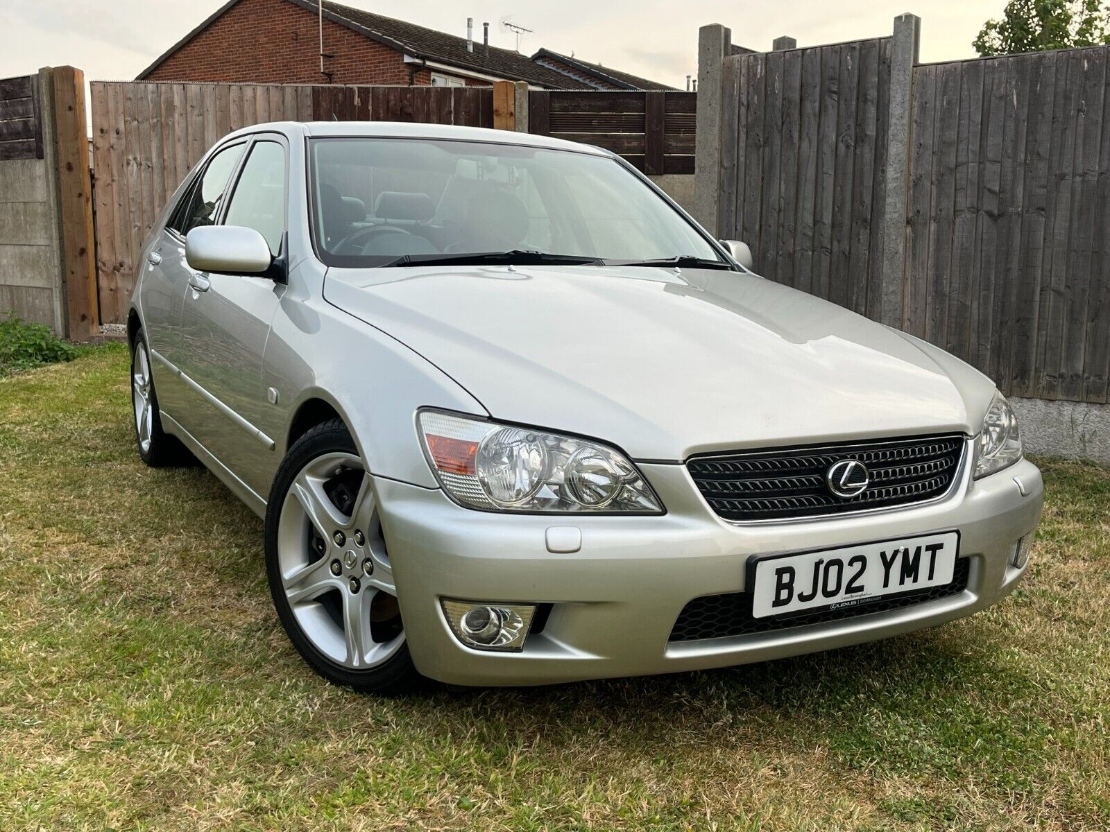 Lexus IS200 SE Manual, IMMACULATE 12Months MOT, FULL SERVICE HISTORY ...