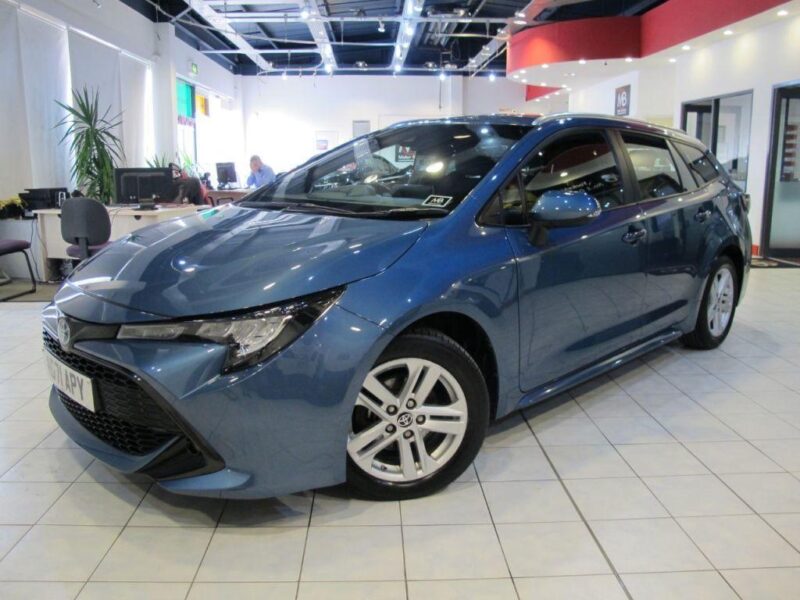 Toyota Corolla 1.8 VVT-i Hybrid Icon 5dr CVT Petrol/Electric Hybrid For ...
