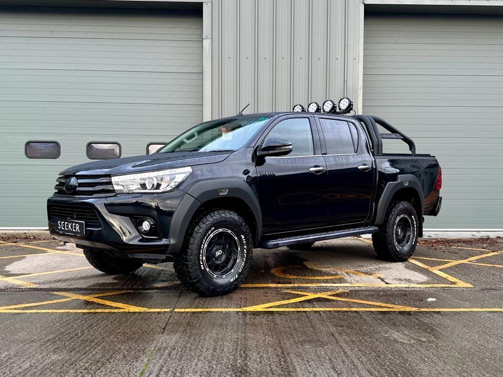 2020 Toyota Hilux INVINCIBLE 50 4WD D-4D DCB BLACK EDITION ONLY ONE IN ...