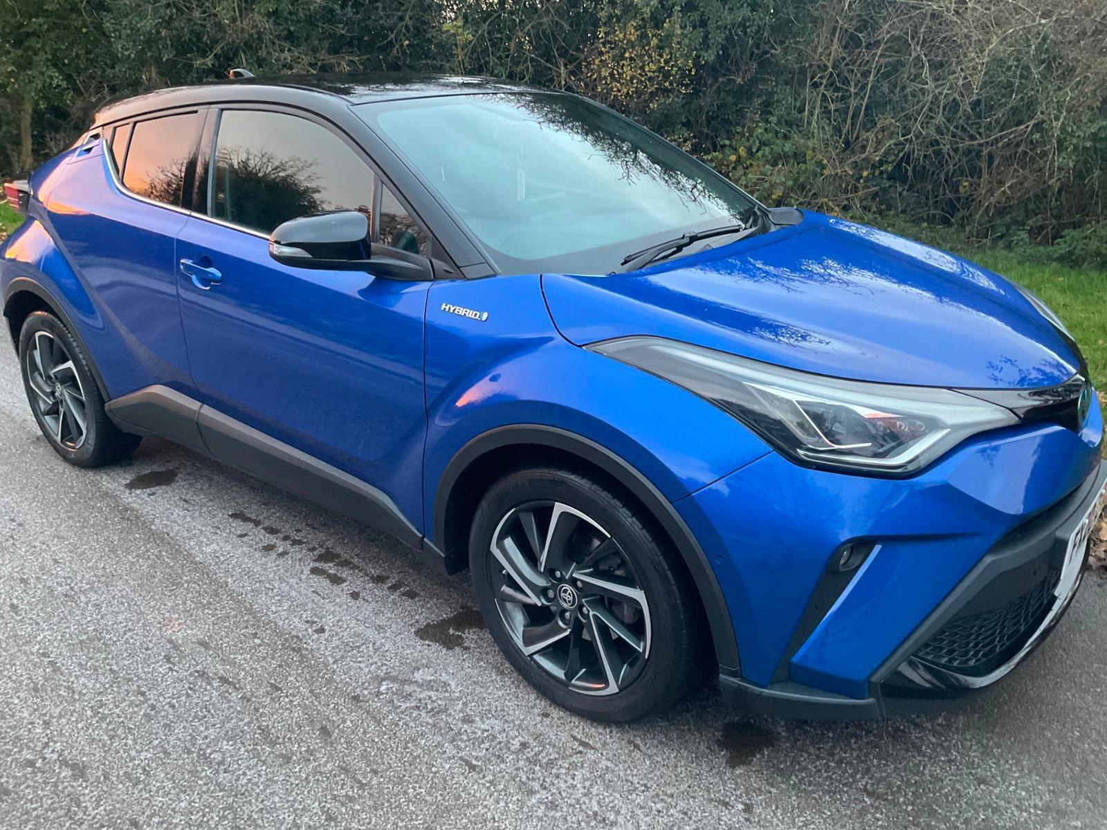 Nice Toyota CHR Hybrid Dynamic 5dr CVT MOT & Service History For Sale ...