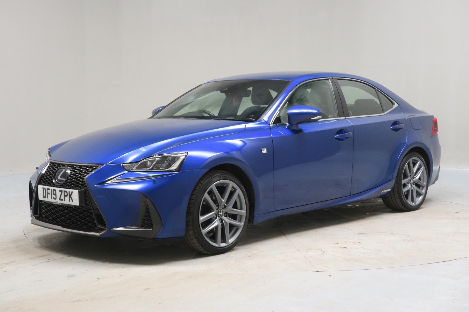2019 Lexus IS 2.5 300h F Sport Saloon 4dr Petrol Hybrid E-CVT Euro 6 (s ...